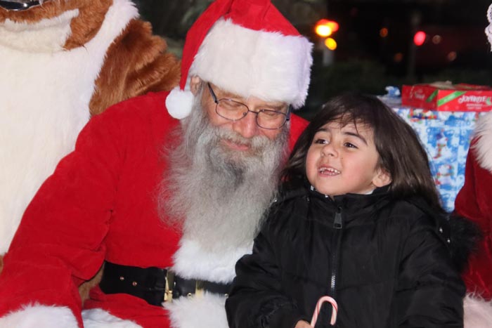 Santa arrives in Kingston (photos) - Hudson Valley One